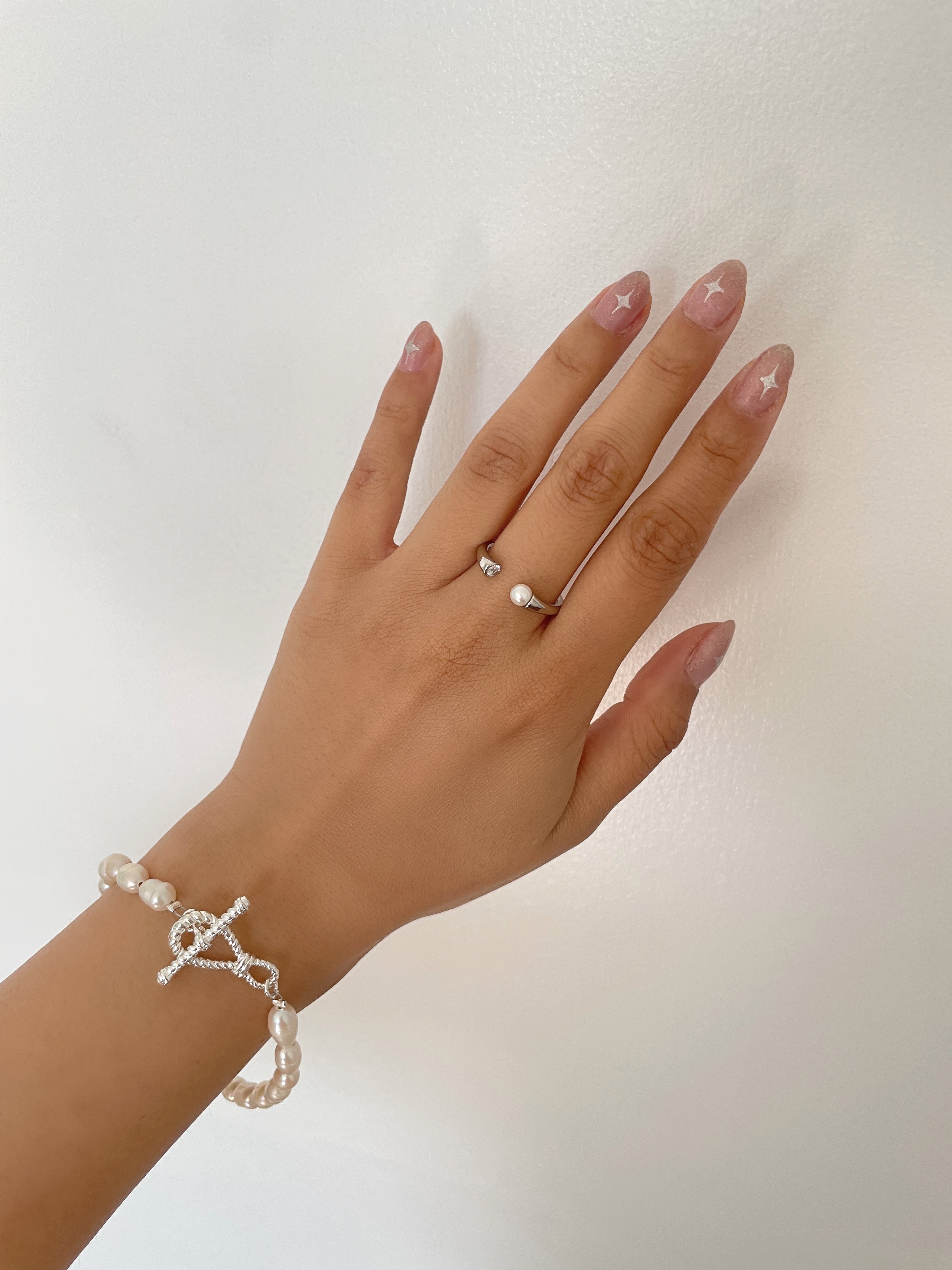 Kira Kiras | Nicolette Ring